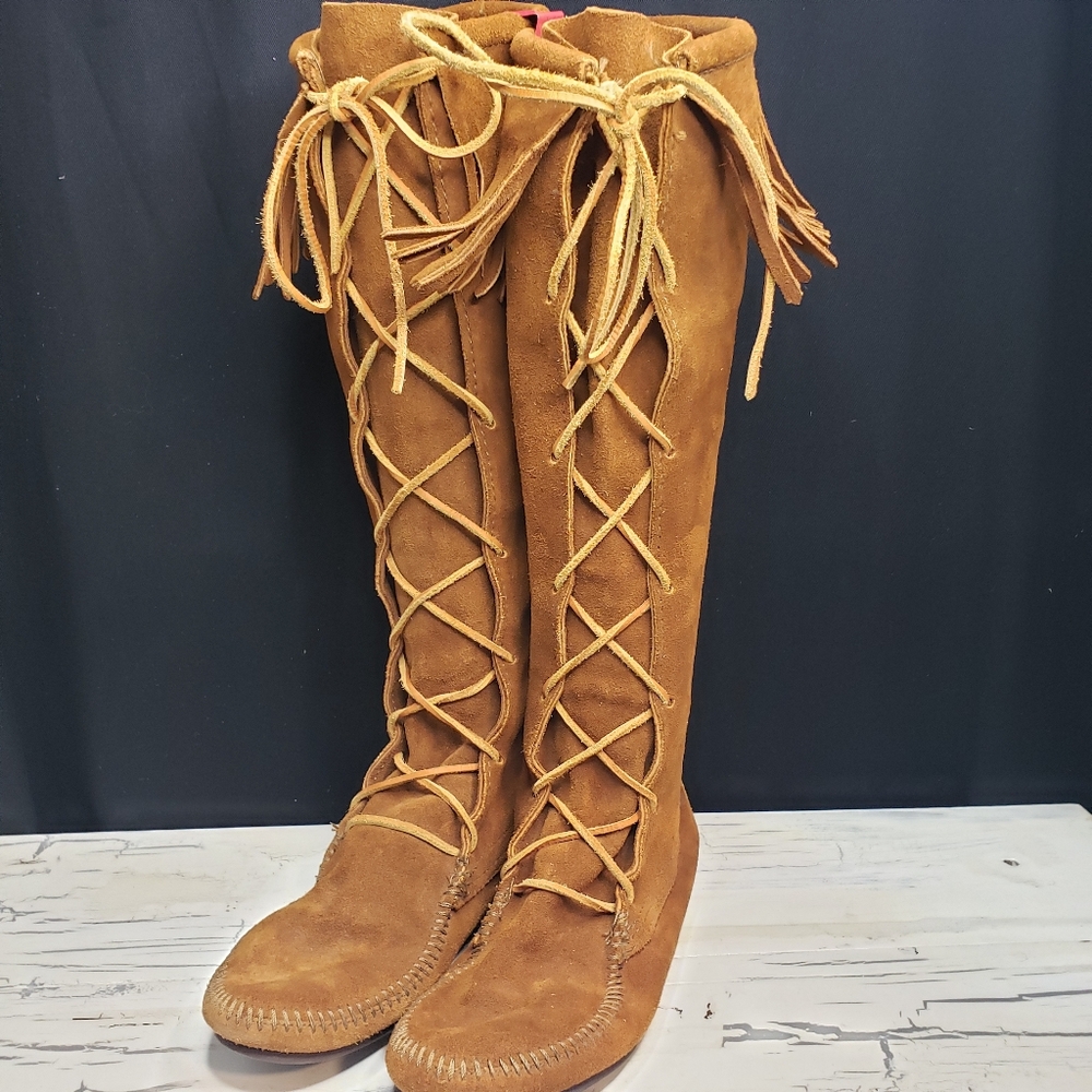 Minnetonka Lace-Up Knee High Moccasin Boots - Size 9 … - Gem